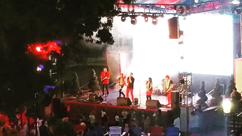 Pictures - Fast Times Band